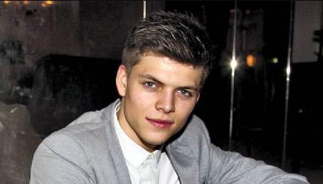 Alex Høgh Andersen Death Fact Check, Birthday & Age | Dead or Kicking