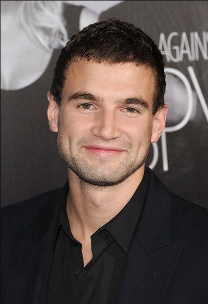 Alex Russell Death Fact Check, Birthday & Age | Dead or Kicking