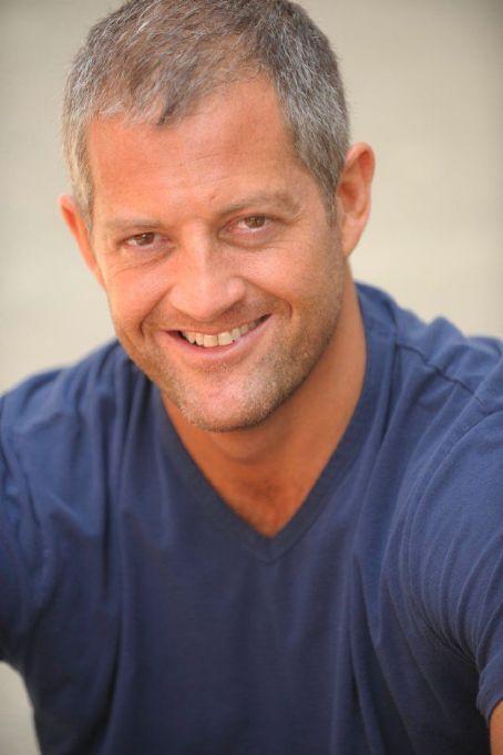 Alex Winston Death Fact Check, Birthday & Age | Dead or Kicking