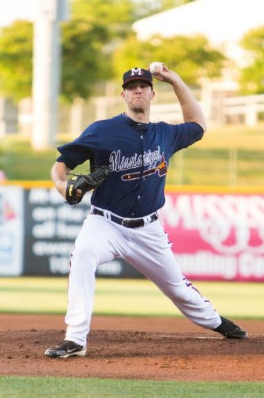 Alex Wood Death Fact Check, Birthday & Age | Dead or Kicking