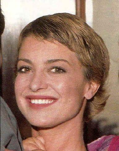 Alexandra La Capria Death Fact Check, Birthday & Age | Dead or Kicking