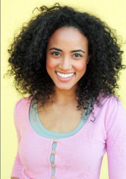 Alexandra Metz Death Fact Check, Birthday & Age | Dead or Kicking