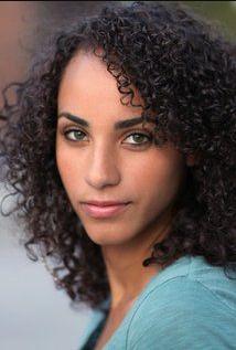 Alexandra Miller Death Fact Check, Birthday & Age | Dead or Kicking