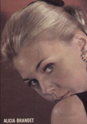 Alicia Brandet Death Fact Check, Birthday & Age | Dead or Kicking