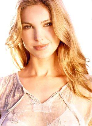 Aline Moreira Death Fact Check, Birthday & Age | Dead or Kicking