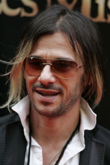 Altiyan Childs Death Fact Check, Birthday & Age | Dead or Kicking