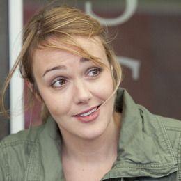 Alwara Höfels Death Fact Check, Birthday & Age | Dead or Kicking