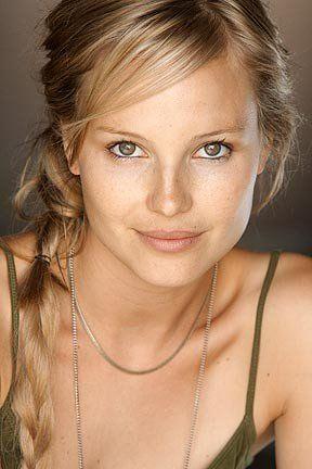 Amber Clayton Death Fact Check, Birthday & Age | Dead or Kicking