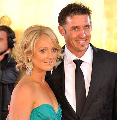 Amy Hussey Death Fact Check, Birthday & Age | Dead or Kicking