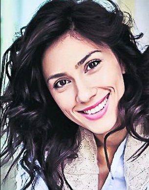 Ana Popescu Death Fact Check, Birthday & Age | Dead or Kicking