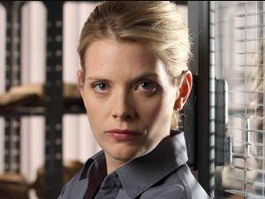 Andrea Lowe Death Fact Check, Birthday & Age | Dead or Kicking