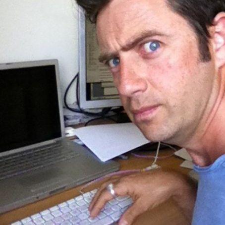 Andrew Curry Death Fact Check, Birthday & Age | Dead or Kicking