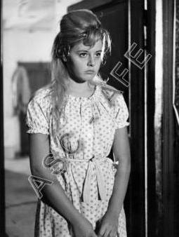 Angela Minervini Death Fact Check, Birthday & Age | Dead or Kicking