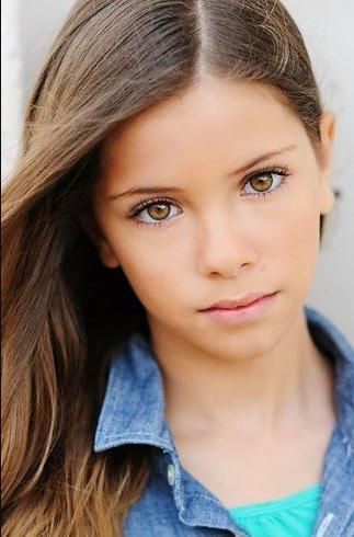 Angela Winiewicz Death Fact Check, Birthday & Age | Dead or Kicking