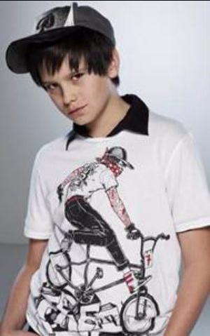 Angelo Vallota Death Fact Check, Birthday & Age | Dead or Kicking