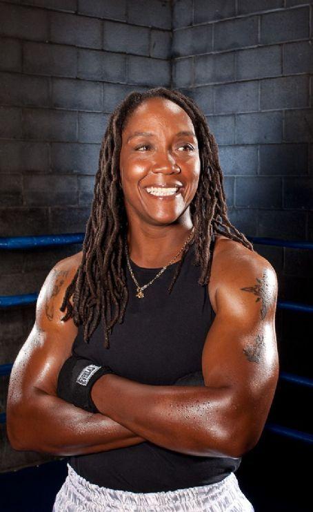 Ann Wolfe Death Fact Check, Birthday & Age | Dead or Kicking
