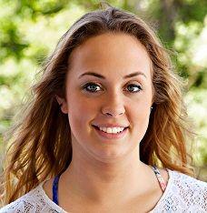 Anna Davis Death Fact Check, Birthday & Age | Dead or Kicking