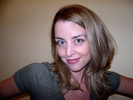 Anna Felix Death Fact Check, Birthday & Age | Dead or Kicking