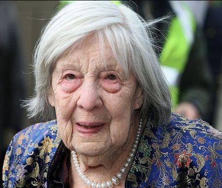 Anna Wing Death Fact Check, Birthday & Date of Death | Dead or Kicking