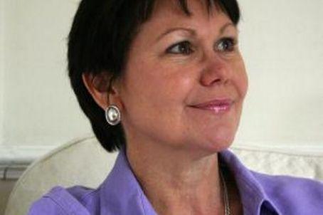 Anne Berry Death Fact Check, Birthday & Age | Dead or Kicking