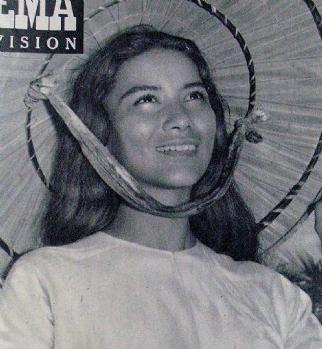 Anne Méchard Death Fact Check, Birthday & Age | Dead or Kicking