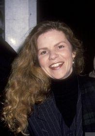 Annette Wolfe Death Fact Check, Birthday & Age | Dead or Kicking