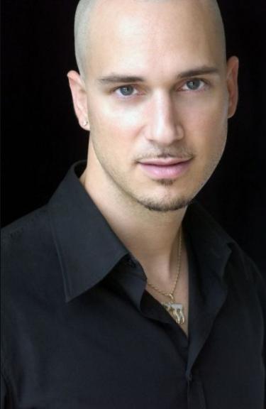 Ari Gold Death Fact Check, Birthday & Age | Dead or Kicking