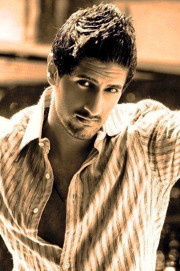 Asad Shan Death Fact Check, Birthday & Age | Dead or Kicking