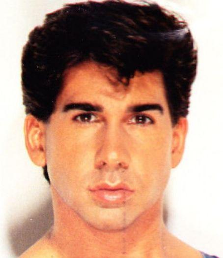 Austin Moore Death Fact Check, Birthday & Age | Dead or Kicking