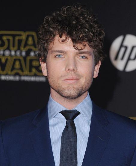 Austin Swift Death Fact Check, Birthday & Age | Dead or Kicking