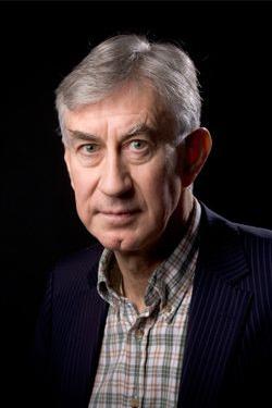 Barry McGovern Death Fact Check, Birthday & Age | Dead or Kicking