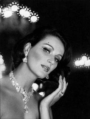 Betsy Pickering Death Fact Check, Birthday & Age | Dead or Kicking