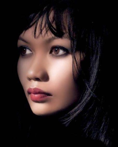 Bic Runga Death Fact Check, Birthday & Age | Dead or Kicking