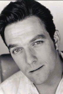 Bob Cryer Death Fact Check, Birthday & Age | Dead or Kicking