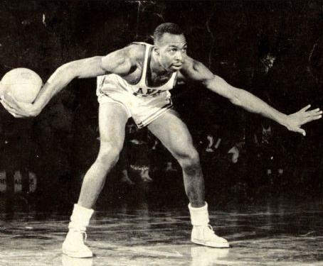 Bob Wilson Death Fact Check, Birthday & Age | Dead or Kicking