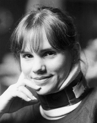 Bronwyn Thomas Death Fact Check, Birthday & Age | Dead or Kicking