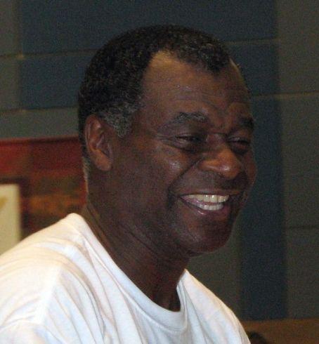 Calvin Murphy Death Fact Check, Birthday & Age | Dead or Kicking