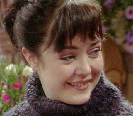 Caroline Milmoe Death Fact Check, Birthday & Age | Dead or Kicking