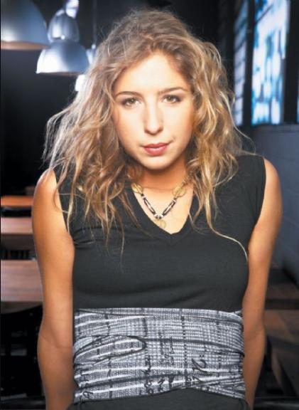 Catherine Major Death Fact Check, Birthday & Age | Dead or Kicking