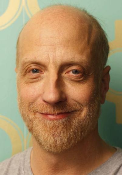 Chris Elliott Death Fact Check, Birthday & Age | Dead or Kicking