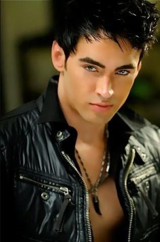 Chris Shepardson Death Fact Check, Birthday & Age | Dead or Kicking