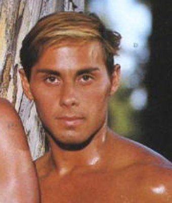 Chris Thompson Death Fact Check, Birthday & Age | Dead or Kicking