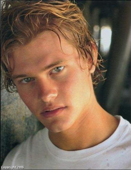 Corey Price Death Fact Check, Birthday & Age | Dead or Kicking