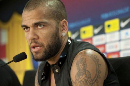 Daniel Alves Death Fact Check, Birthday & Age | Dead or Kicking
