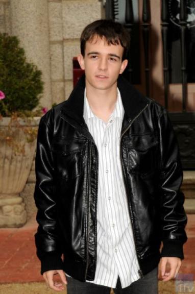 Daniel Retuerta Death Fact Check, Birthday & Age | Dead or Kicking