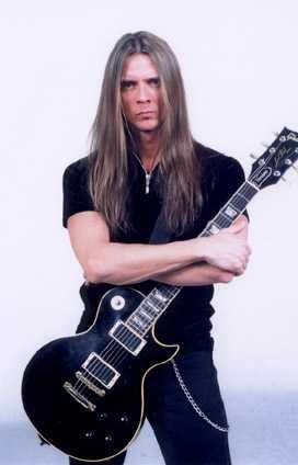 Darrell Roberts Death Fact Check, Birthday & Age | Dead or Kicking