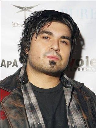 Dave Buckner Death Fact Check, Birthday & Age | Dead or Kicking