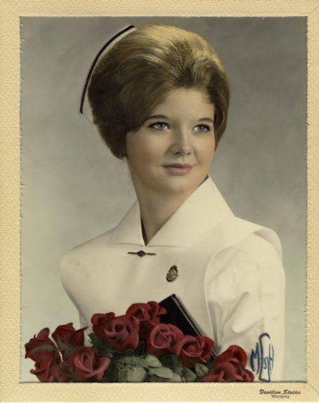 Deanna Collins Death Fact Check, Birthday & Age | Dead or Kicking