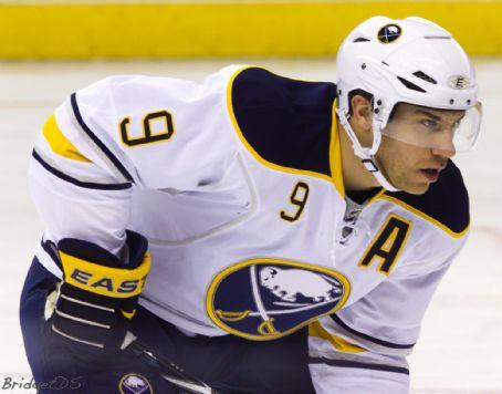 Derek Roy Death Fact Check, Birthday & Age | Dead or Kicking