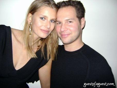 Drew Aaron Death Fact Check, Birthday & Age | Dead or Kicking